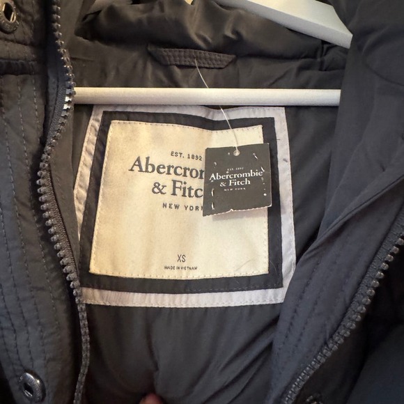 Abercrombie & Fitch | Jackets & Coats | New Y2k Abercrombie Arielle Black Belted Puffer Jacket ...